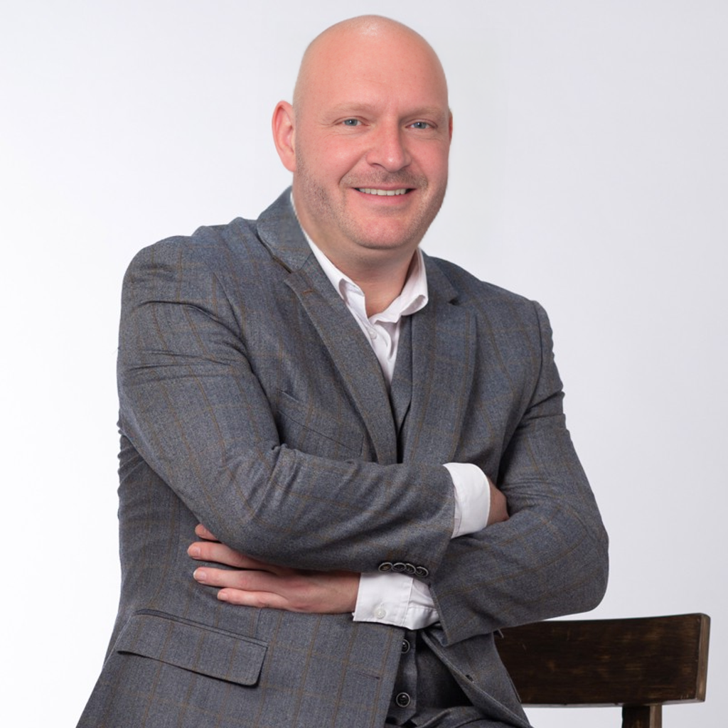 Edmond Gibson - Lead Writer | Nahf